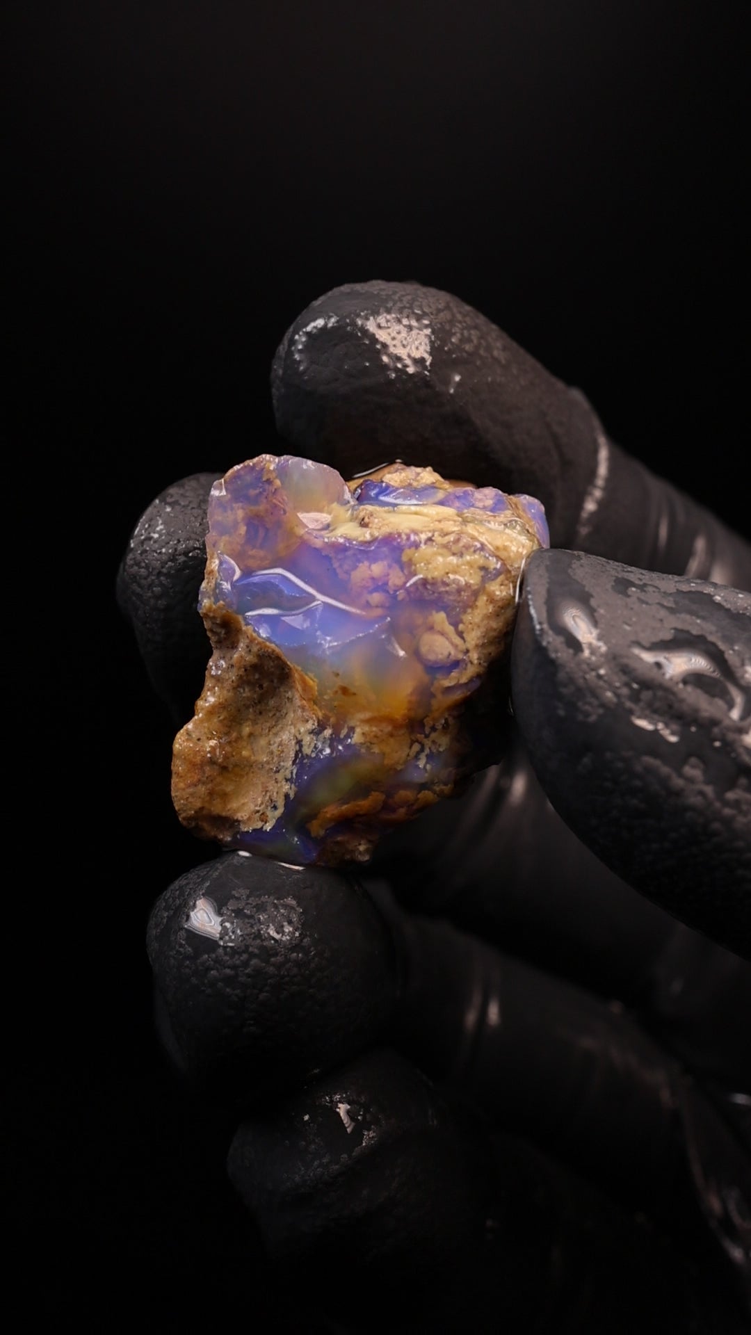 6.15g Rough Specimen – The Opal Trove